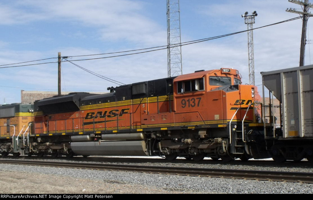 BNSF 9137